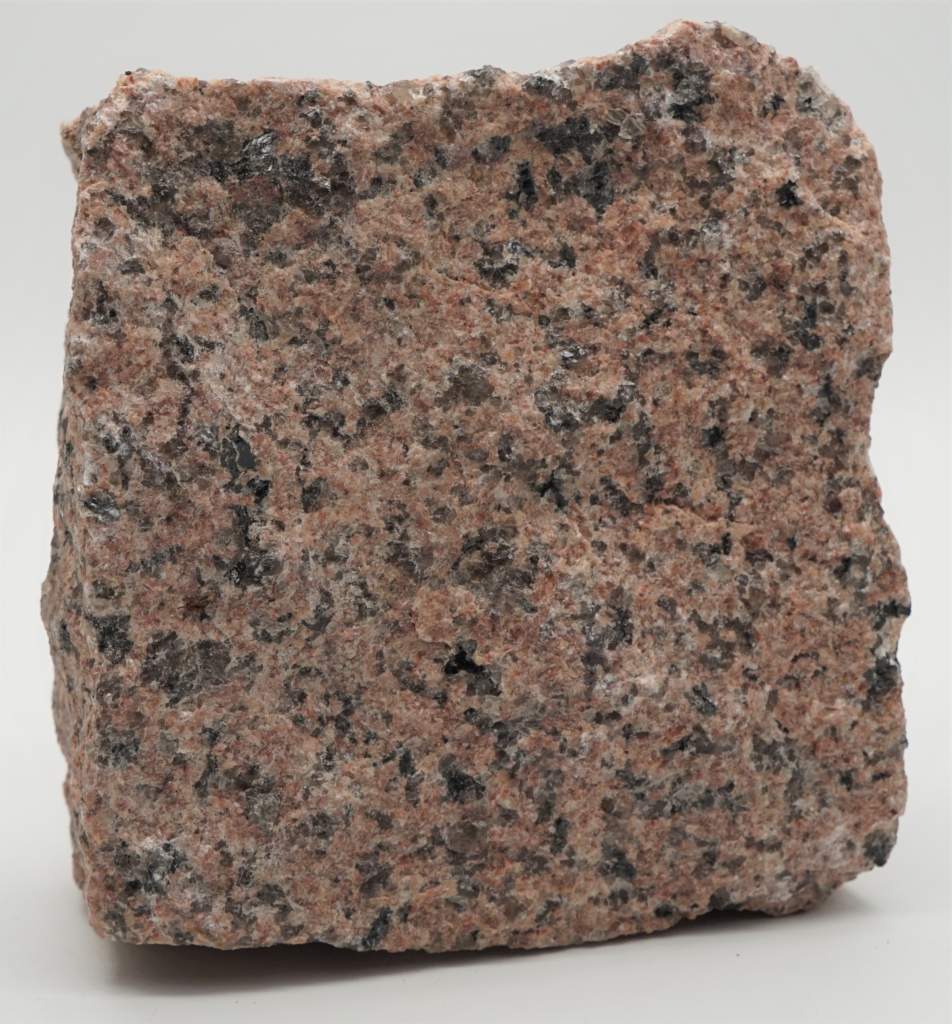 Pink granite setts in natural cropped finish | StoneYard