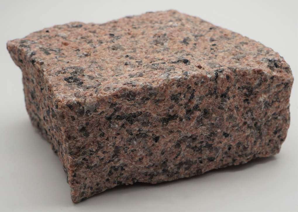 Pink granite setts in natural cropped finish | StoneYard