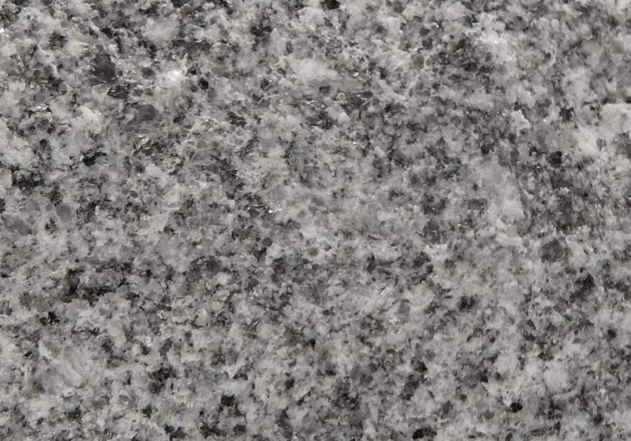 Speckled grey granite setts in natural cropped finish per m2 | StoneYard