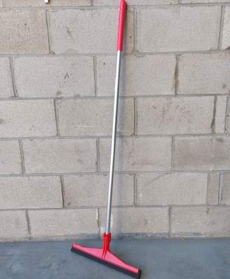 Deluxe Resin Blade Squeegee | StoneYard