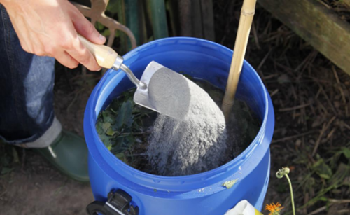 Basalt volcanic organic extra-fine rock dust 0-2mm 20kg bags | StoneYard